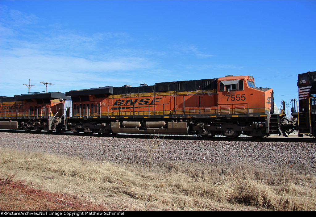 BNSF 7555